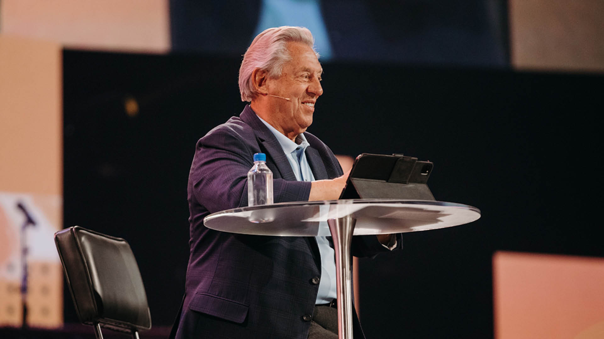 How to Value People | John Maxwell | Christ Fellowship Church